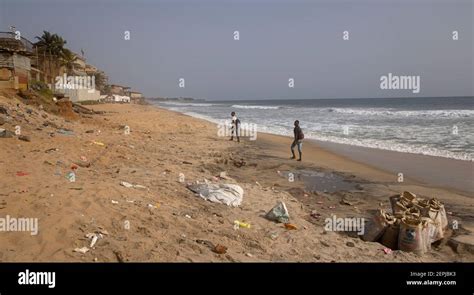 Monrovia Liberia Atlantic Ocean Beach Trash Pollution Extreme Poverty
