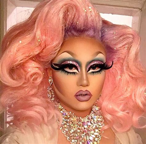 Drag Queen Makeup