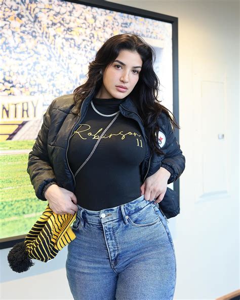 Aly Ms Alyssasorto • Instagram Photos And Videos