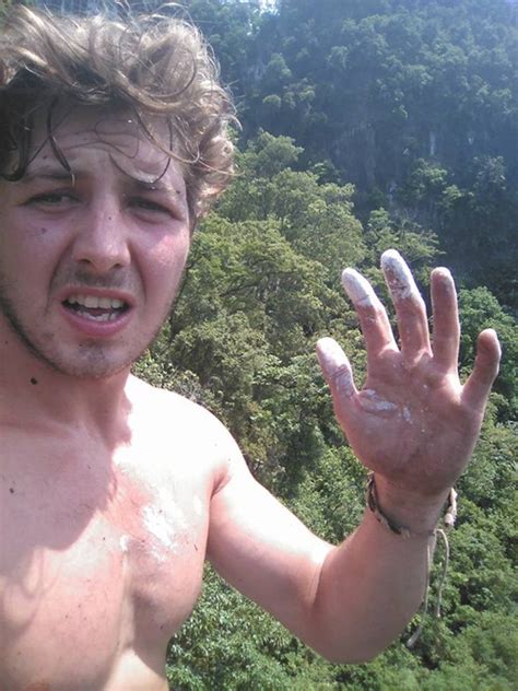 Aiden Webb đã đánh đổi đam Mê Bằng Chính Mạng Sống Của Mình Báo Dân Trí