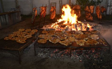 Boisson Argentine Traditionnelle De Compagnon De Yerba En Calebasse