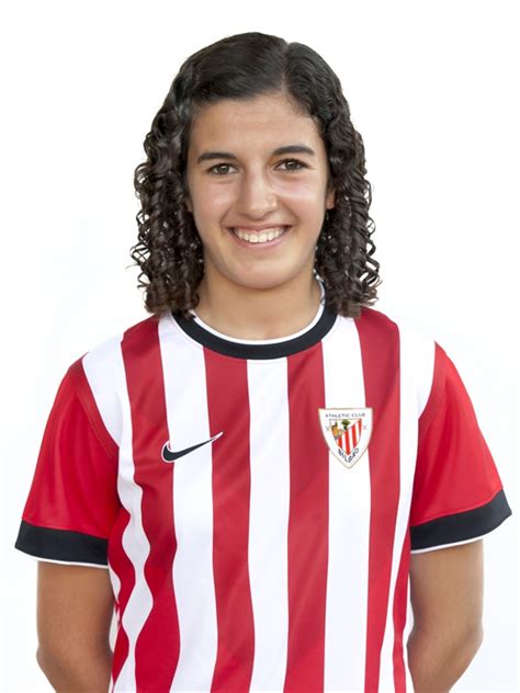 Izaskun Jugadora Centrocampista Athletic Club Website Oficial