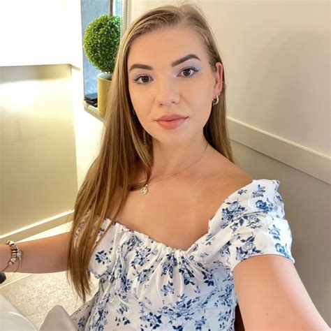 Maria Neamtu Mary Neamtu • Threads Say More