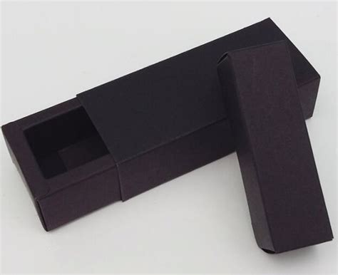 Spot Uv Color Foiling Embossed Debossed Glossy Lamination Gold Foiling Letter Press