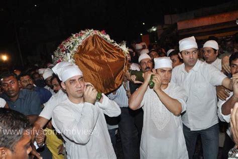 Aamir Khan And The Custody Battle Of His Brother Faisal Against Their