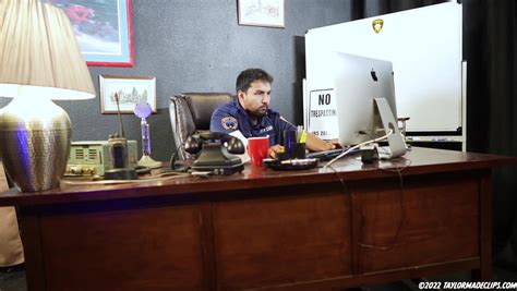 Growing Giant Muscle Growth Donut Inflation