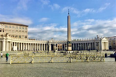 A Doctor Caused The Explosion Of The Body Of Pope Pius Xii Due To Poor Embalming Imedia
