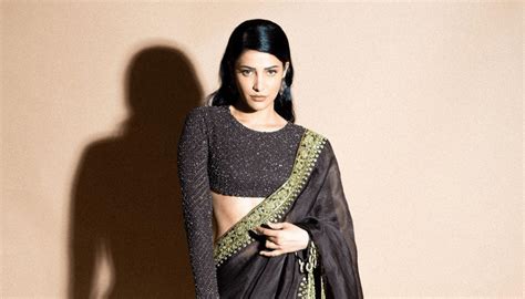 Shruti Haasan Saree Pics Latest Photos Gallery