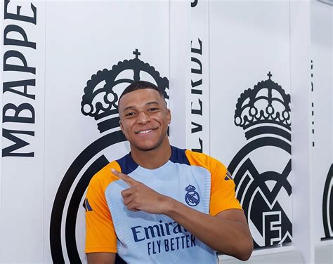 Mbappé Copia Gesto De Cristiano Ronaldo E é Apresentado No Real Madrid