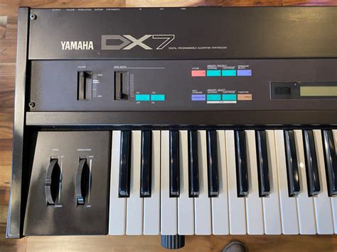 Yamaha Dx7 Vintage 61 Key Digital Fm Synthesizer Keyboard 1980s Pro Se
