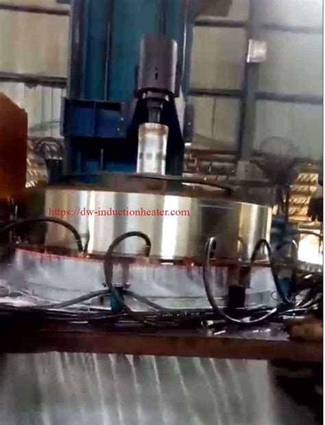 Induction Quenching Surface Of Gears Shafts Rollers And Utting Tools