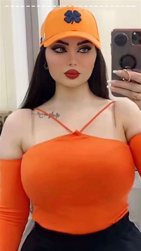 طبعا شفت لبنت وعبالي گرايبي🙂😀 Beautiful Girls Body Beautiful Arab Women Curvy Girl Fashion