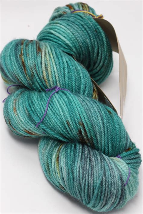 Madelinetosh Tosh Dk Yarn In Evil Eye E 4 Ply Merino Dk At Fabulous Yarn