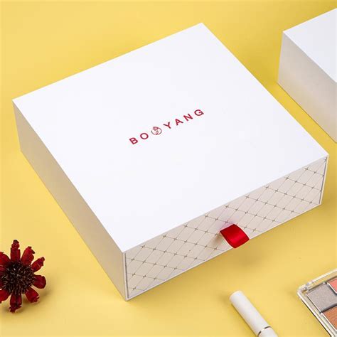 Custom Makeup Boxes Wholesale Stylish And Secure Packaging Packpaa