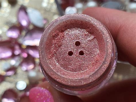 Шиммер для лица и тела Nyx Shimmer Down Pigment 01 Mauve Pink/Rose ...