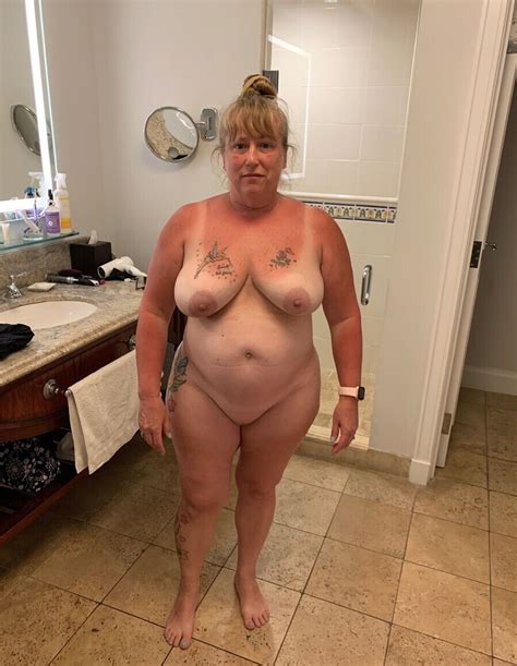 Bathroom Swingers 84