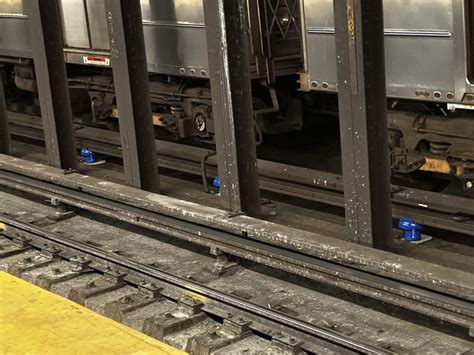 Nyc Third Rail Nycs Wireless Subway Provide Mobile Connectivity