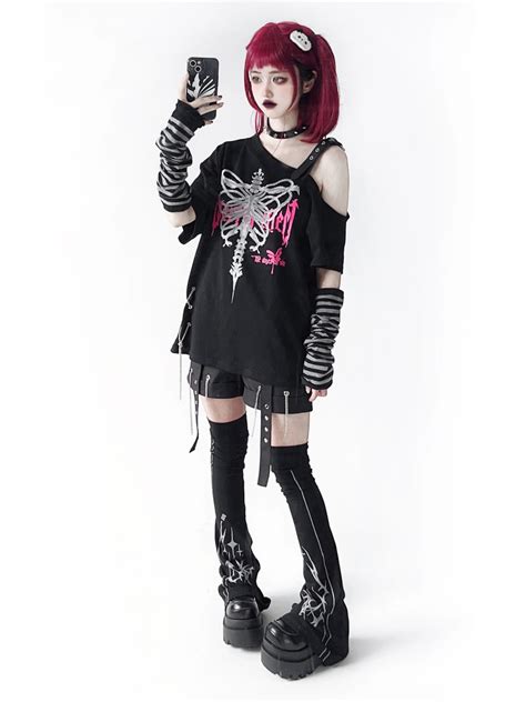 Gyaru Fashion Honey Wardrobe