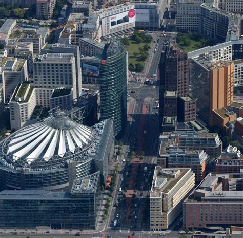 Rund Um Den Potsdamer Platz 20 Jahre Potsdamer Platz In Berlin Tugy