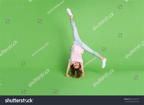 Preteen Girl Legs 1 774 Photos Et Images De Stock Shutterstock