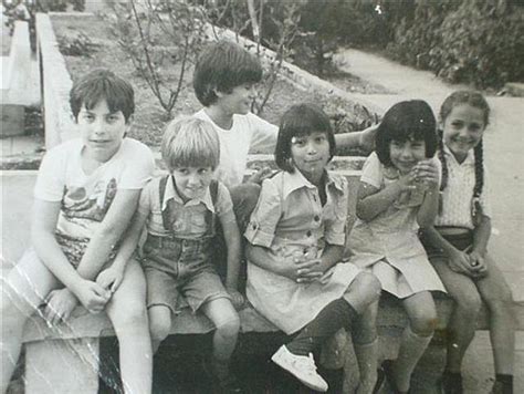 Tras Los Pasos De La Infancia Y Adolescencia Timeline Timetoast