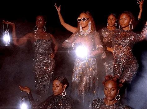 Pin By Tove Granvik On Yonce Beyonce Queen Queen Bee Beyonce