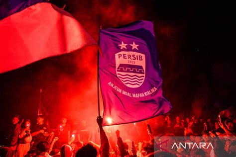 Persib Bandung Juara Deui Euy Antara News Bangka Belitung