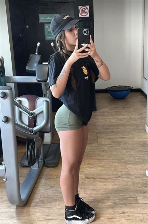 Pinterest Em 2024 Trajes Esportivos Roupas De Treino Roupas De Academia Feminina