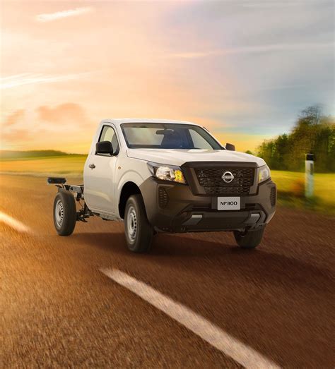 Nueva Nissan Np300 2023 Nissan México