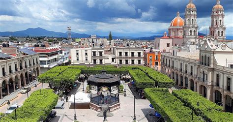 Jaime Ramos Méndez Plaza Principal De Sahuayo En Michoacán