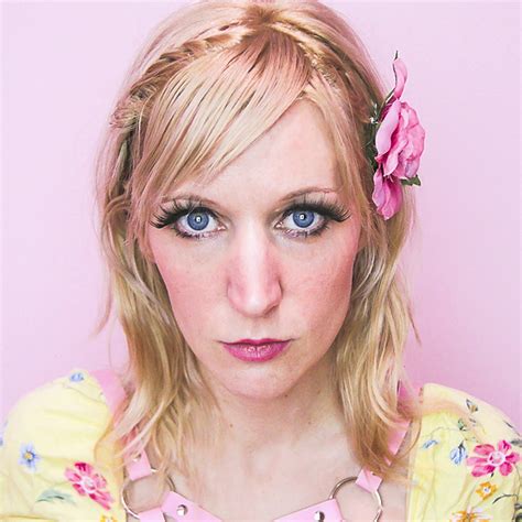 Arienette Wolfe Instagram Tiktok Linktree