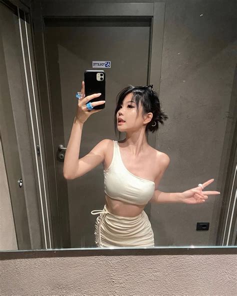 Crop Top R Prettyasiangirls