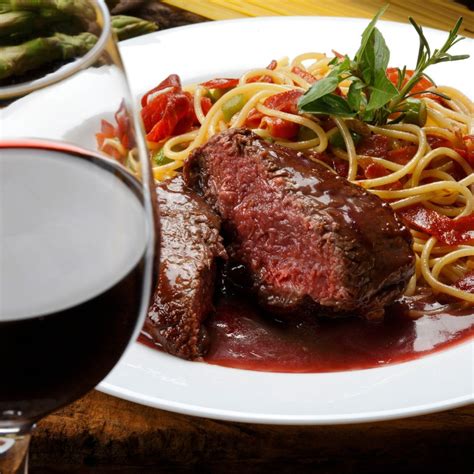 Receita De Filé Mignon Ao Molho De Vinho Tinto Uma Combinação Clássica Para Paladares Refinados