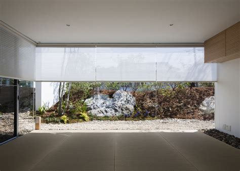 Rectangular Arches Frame Rooms And Gardens At Cosmic House By Uid