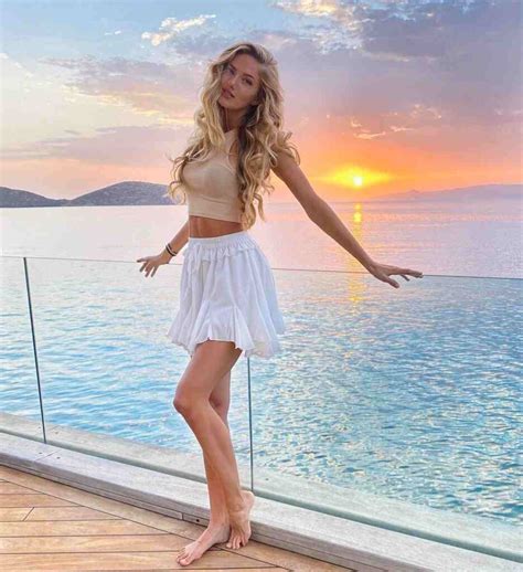 Alica Schmidt German Runner Dubbed The Sexiest Athlete In The World