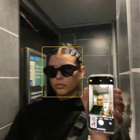 Mirror Selfies Instagram
