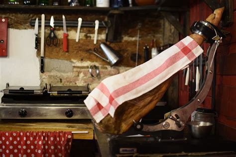 Jamón Serrano A Spanyol Hegyi Sonka