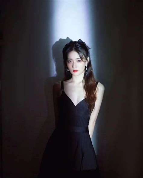 Profil Xu Lu Aktris China Berbakat Dengan Deretan Drama Populer Dari Zhen Huan Hingga The