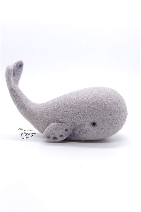 Needle Felted Whale Grey Nadelfilz Wal Grau
