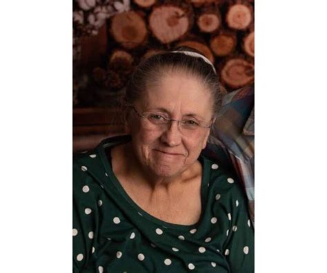 Mary Robin Bayless Obituary 2022 Greenup Il Barkley Funeral Chapels Toledo