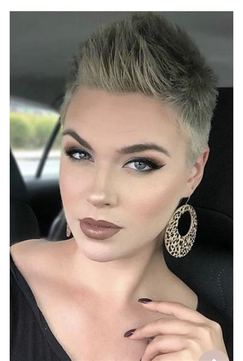 Pin By Brandi Preston On Makeup And Hair Short Hair Styles Pixie Pixie Hairstyles Punk Hair