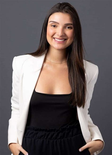 Emília Pellizzer Wk Advogados