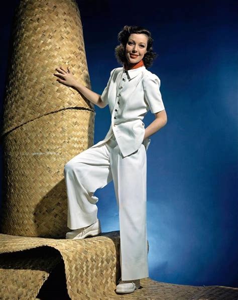 35 Glamorous Color Photos Of Loretta Young From Between The 1930s And