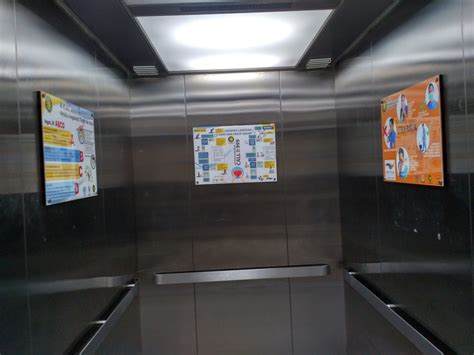 Poster A2 Di Dalam Lift