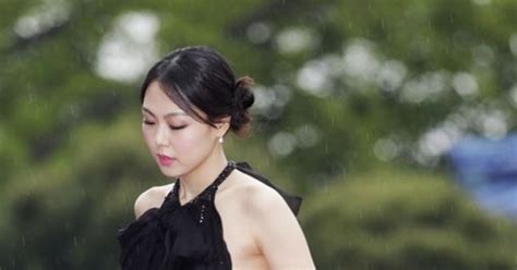백상예술대상 김민희 드레스 아찔한 옆라인 노출 화들짝