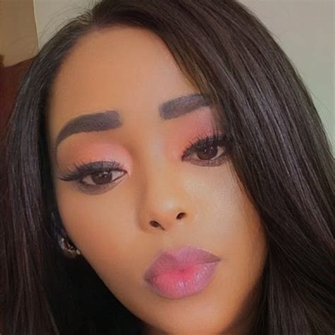 Sameehas Profile Vids Pics And More Manyvids Manyvids