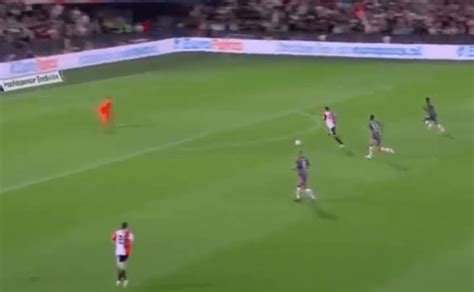 Video ¡ya Se Estrenó En Europa Santi Giménez Marcó Un Golazo Con El