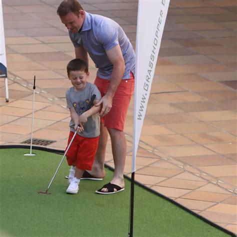 Class Dad Man Utd Legend Wayne Rooney Ted A Golf Course To His Son On His Birthday ⛳ts