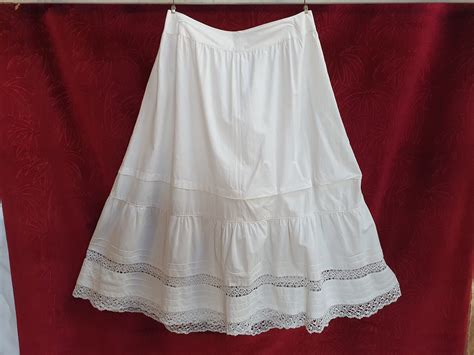 Jupon Antique Avec Volant En Dentelle 15227 Jupon Dentelle