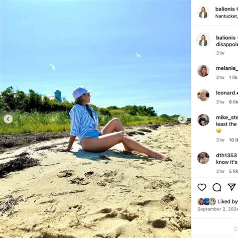 Stunning Swimsuit Photo Of Amanda Balionis Turning Heads During The